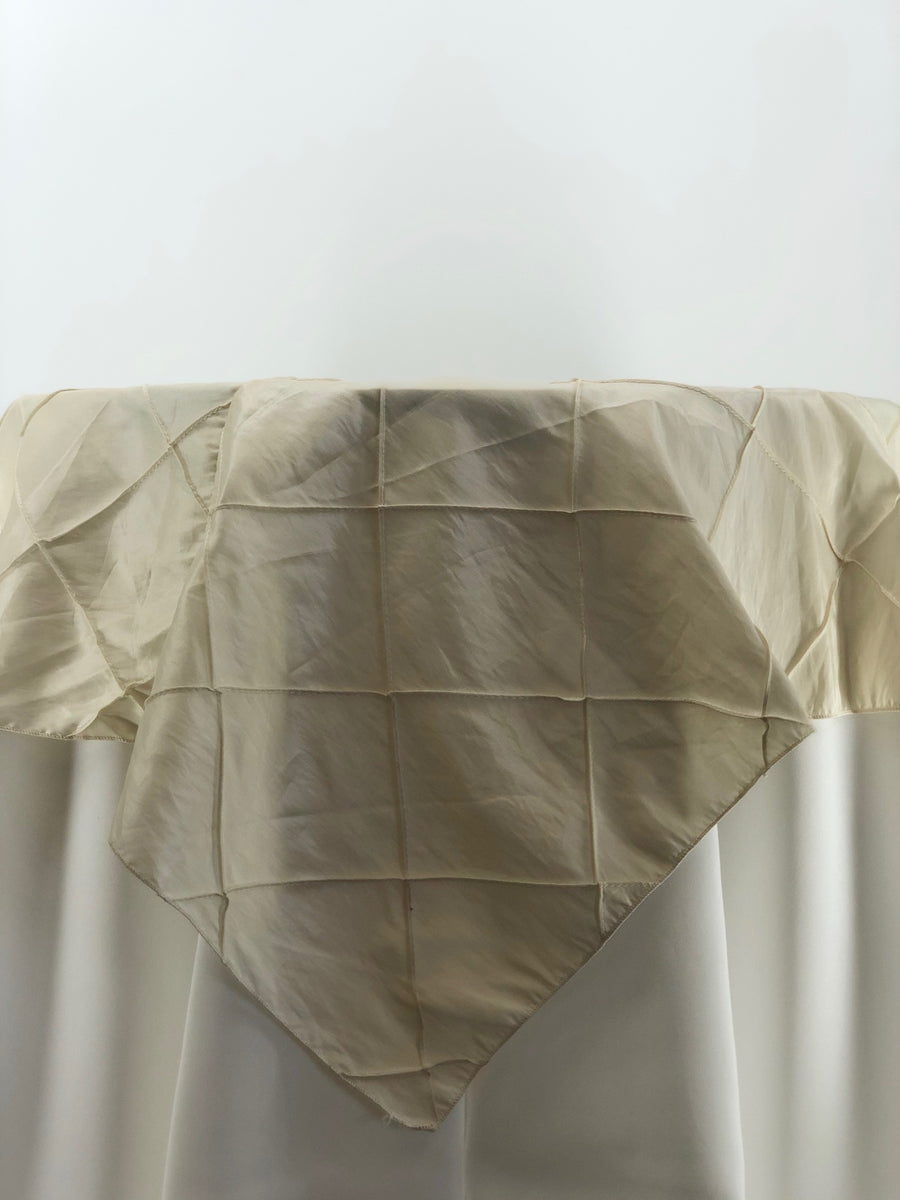 Ivory Pintuck Tablecloth – Affordable & Luxury Event Rentals